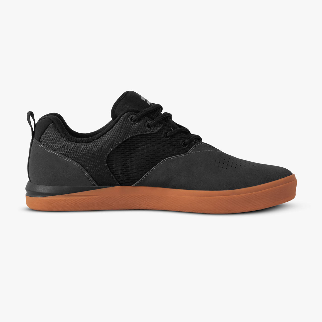 STRIKE MVMNT Transit StreetTrainer™ | Matte Black/Gum – Box Basics